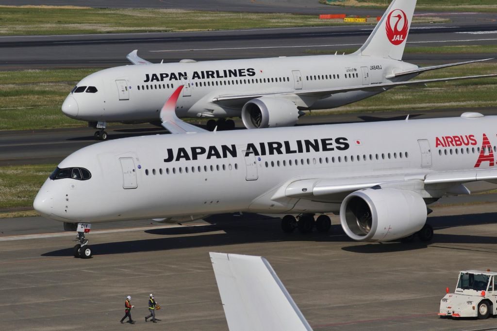 The Key Differences Between The Airbus A350 And Boeing 787 Defensebridge the-key-differences-between-the-airbus-a350-and-boeing-787-defensebridge